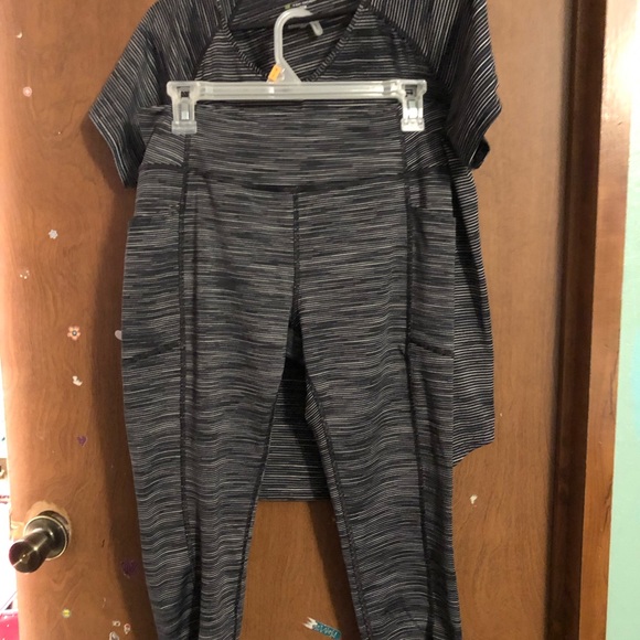 tek gear | Tops | Tek Gear Dry Tex 2 Piece Matching Outfit Euc | Poshmark